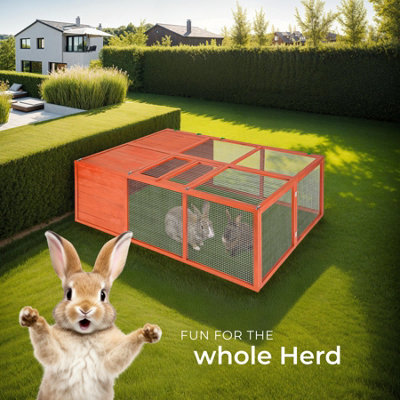 Rabbit Run Murphy - wooden, with covered section, roof opening, 159 x ...