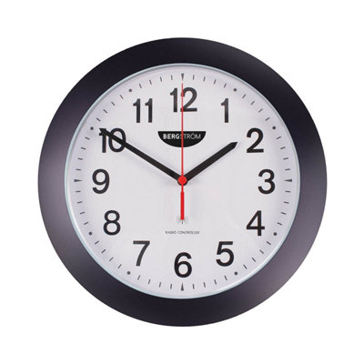 Radio Controlled Wall Clock in Black with Easy-Read Numbers, Analogue ...