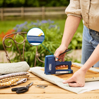 Rapid RPC4 Heavy Duty Staple Gun For Wood 4-In-1 Wall Stapler ...