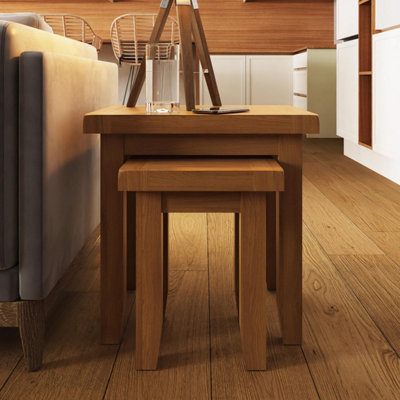 Ready Assembled Nest Of 2 Solid Oak Tables Natural Finish