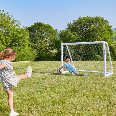 Rebo Portable PVC Locking Football Goal with Nylon Net - 6FT x 4FT