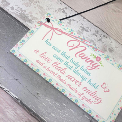 Red Ocean Nanny Heart Of Gold Birthday Gift Sign Chic Cute Nan Nanny ...