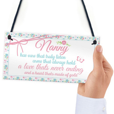 Red Ocean Nanny Heart Of Gold Birthday Gift Sign Chic Cute Nan Nanny ...