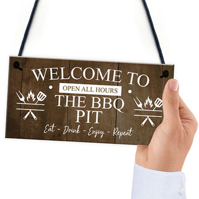 Red Ocean The BBQ Pit Hanging Outdoor Garden Barbecue Gift Barbecuing ...