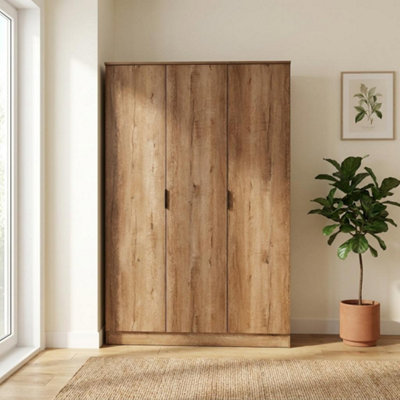 Richmond 3 Door Triple Wardrobe Chestnut Oak