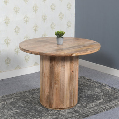 Royal Natural Solid Wood Round Dining Table | DIY at B&Q