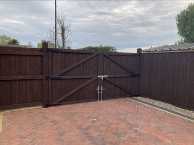 Ruby Featheredge Entrance Gate Pair Ruby Shebbear Durable Wooden ...