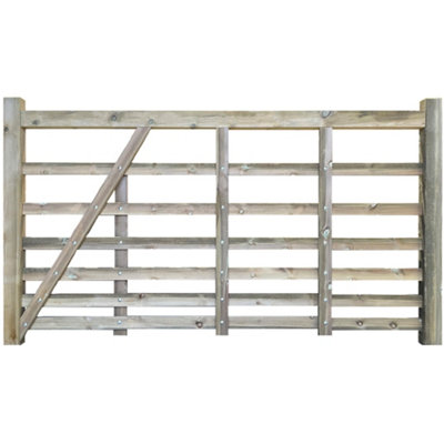 Ruby Planed Entrance Gate Ruby Windsor Smooth, Sturdy Wooden Driveway ...