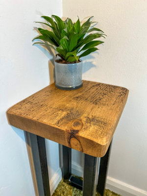 Rustic Canadian Pine Side Table - 35cm(L) x 35cm(W)