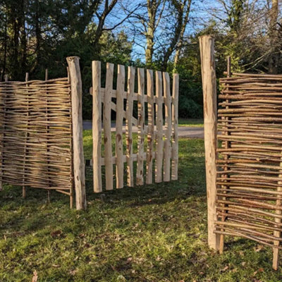 Rustic Picket Hazel Garden Gate 1.2m
