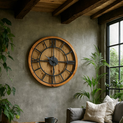 Rustic Wooden 600mm Round Wall Clock with Roman Numerals