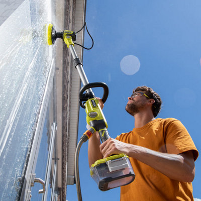 Ryobi ONE+ Water Fed Telescopic Scrubber Kit (1x 2.0Ah) 18V - RWTS18-1C20GL