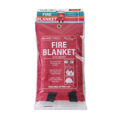 SAFE-TECH Fire Blanket 1.0m x 1.0m - Soft Pack at B&Q