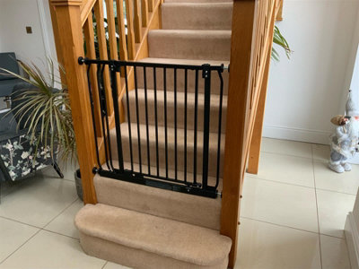 Safetots Elite Pressure Narrow Safety Gate, 65.5cm - 74.5cm, Matt Black ...