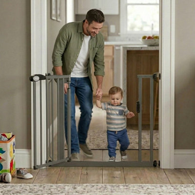 Safetots Pressure Fit Self Closing Stair Gate, 111cm - 118cm, Slate ...