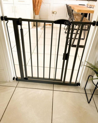 Safetots Pressure Fit Self Closing Stair Gate, 75cm - 82cm, Slate Grey ...