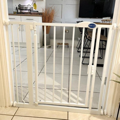 Safetots Pressure Fit Self Closing Stair Gate, Narrow, 68.5cm - 75cm ...