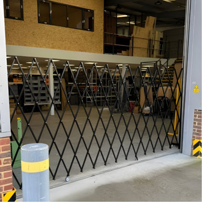 SAFTA Single Metal Expanding/Retractable Security Gate Barrier Grille ...
