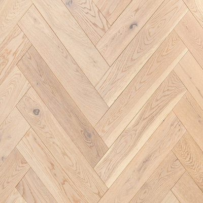 Salcombe Oak Herringbone Smooth UV Oiled Engineered Wood/Timber/Oak ...