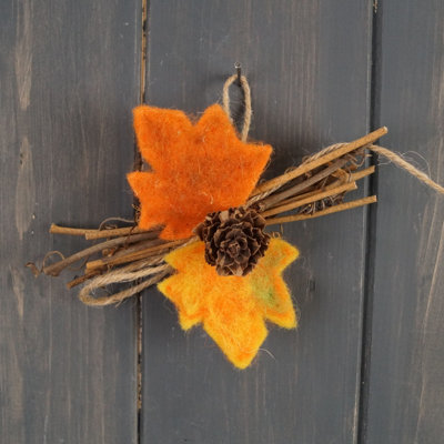 Satchville Hanging Wool Maple Leaf