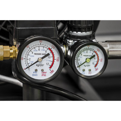 Sealey Air Compressor 100L Direct Drive 3hp & Air Accessory Kit ...