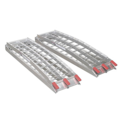 Buy Sealey Aluminium Loading Ramps 680kg Capacity per Pair LR680 at B&Q
