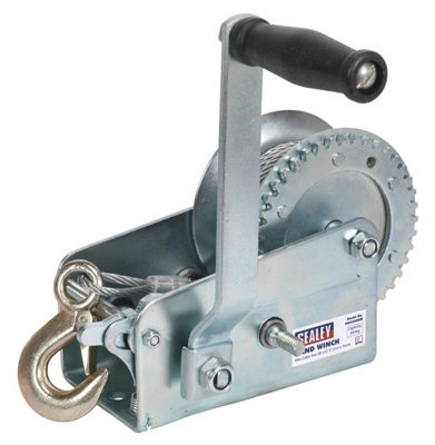 Sealey Geared Hand Winch 900kg Capacity with Cable GWC2000M
