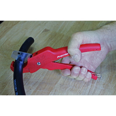 Sealey Rubber & Reinforced Hose Cutter Daily Professional Use 3-36mm HCA26