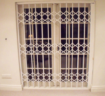 SECURITY DIRECT HIGH SECURITY RETRACTABLE DOOR GRILLE S LATTICE DESIGN ...