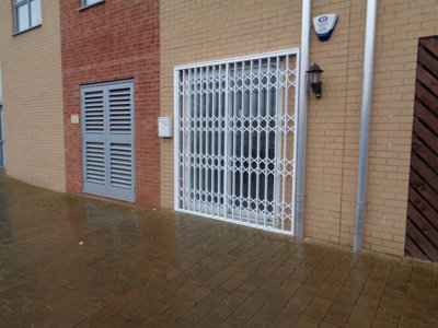 Security Direct Insurance Approved Retractable Window Grille S Lattice ...