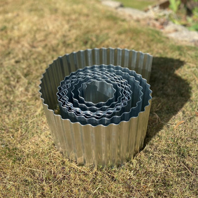Selections Galvanised Steel Lawn Edging Roll (16.5cm x 5m)