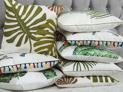Set of 2 Decorative Cushions DIANELLA 45 x 45 cm Dark Green Plant Pattern