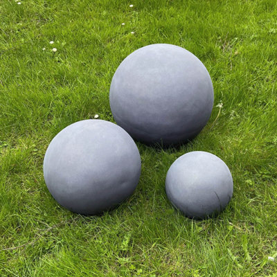 Set of 2 IDEALIST™ Grey Reinforced Stone Outdoor Concrete Effect Garden ...