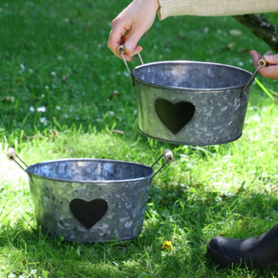 Set of 2 Outdoor Garden Storage Buckets with Chalkboard Heart | DIY at B&Q
