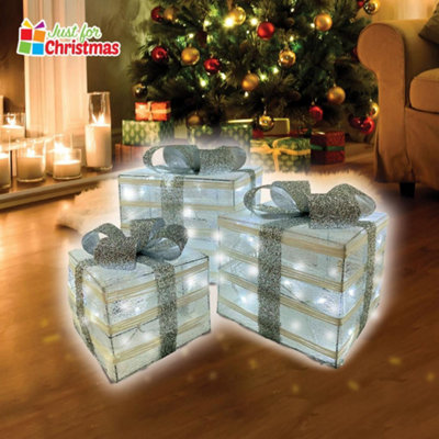 Set of 3 Light Up Christmas Present Parcels Decorations for Under the ...