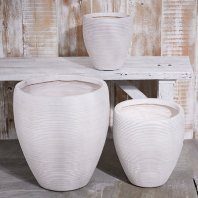 Set of 3 Ribbed Fibre Clay Striped Indoor Outdoor Flower Plant Pot ...