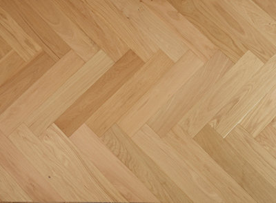 Signature Collection Select Oak Herringbone 15/4 x 120 x 600 Raw and ...