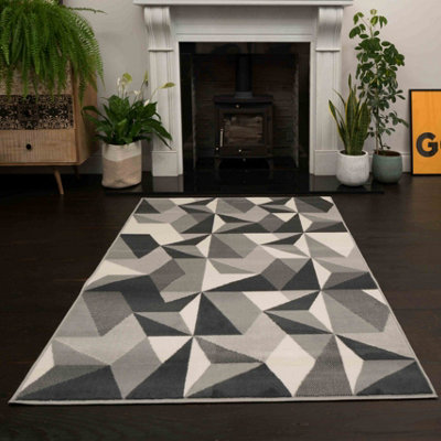 Silver Grey Diamond Geometric Living Room Rug 120x170cm | DIY at B&Q