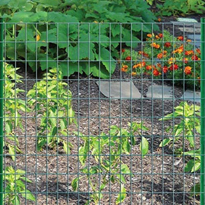 simpa 1M x 10M Green PVC Coated Galvanised Steel Wire Garden Fencing