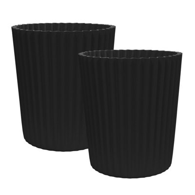 simpa 2PC XL Black Wave Plastic Planters. | DIY at B&Q