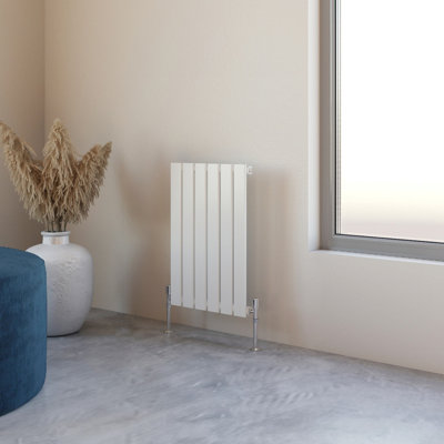SIMPLE BATHROOMS White 600x408mm Flat Panel Radiator Single With ...