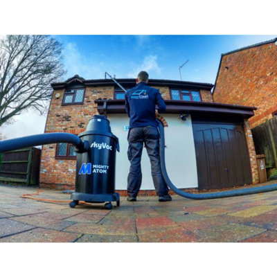 SkyVac Mighty Atom High Reach Pole System 8 Pole Package - Push Fit Poles