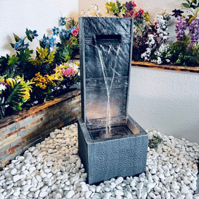Slate Oasis Wall Solar Powered Water Feature With Cover