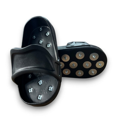 Slide On Spiked Shoes for Levelling Compound and Screeding Size XL (UK ...