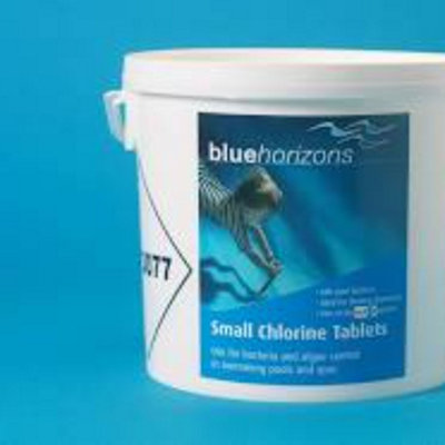 Small Chlorine 20g Tablets, 5 kg | DIY at B&Q
