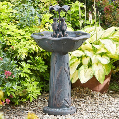 Smart Garden Solar Frog Frolics Umbrella Garden Water Feature Fountain ...