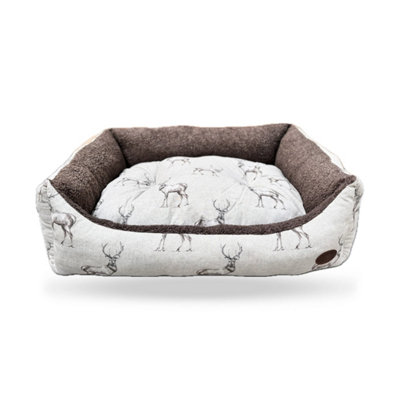 Snug and Cosy Moorland Stag Rectangle Bed 107cm