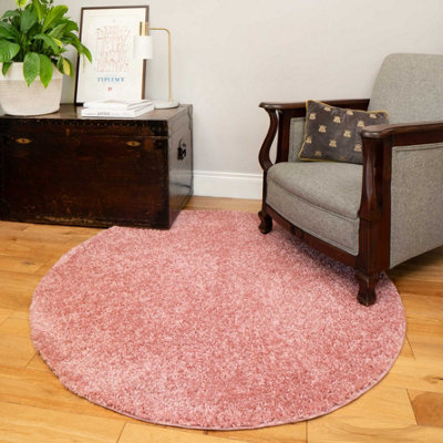 Soft Fluffy Blush Pink Shaggy Area Rug 135x135cm | DIY at B&Q