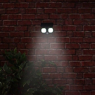 Solar Powered Twin LED PIR Motion Sensor Security Lamp - 300 Lumen Wall ...