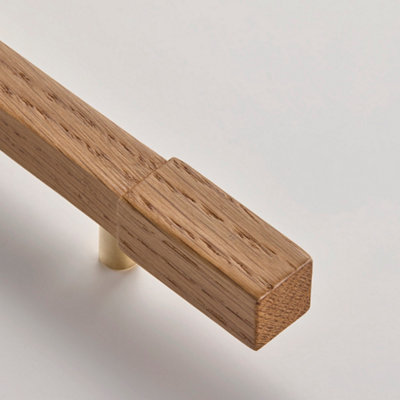 SOLID OAK & BRASS HANDLE - WYCHBURY 200MM LIGHT OAK